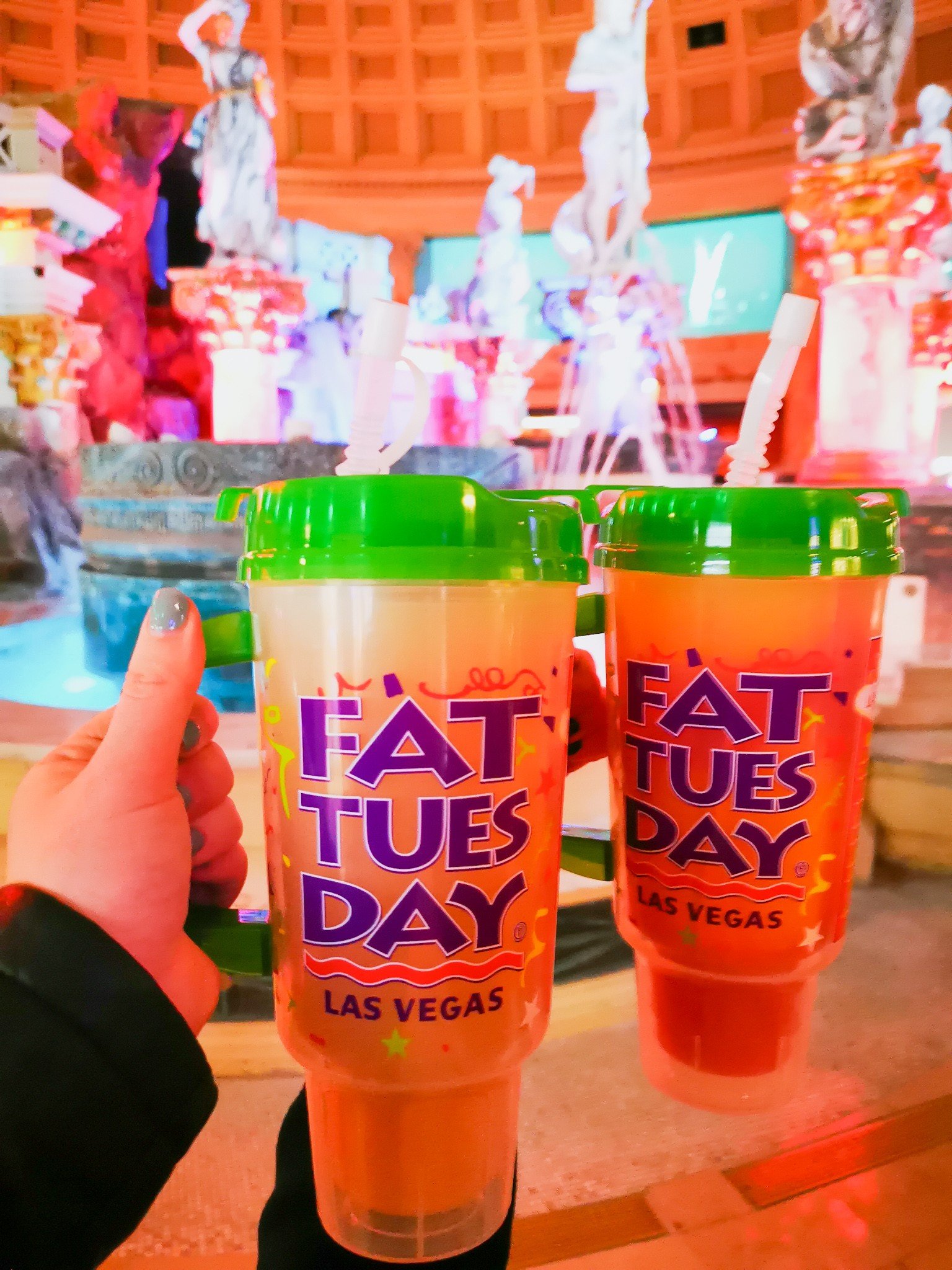 3 Day Las Vegas Itinerary + The Grand Canyon - Where Is Tara?