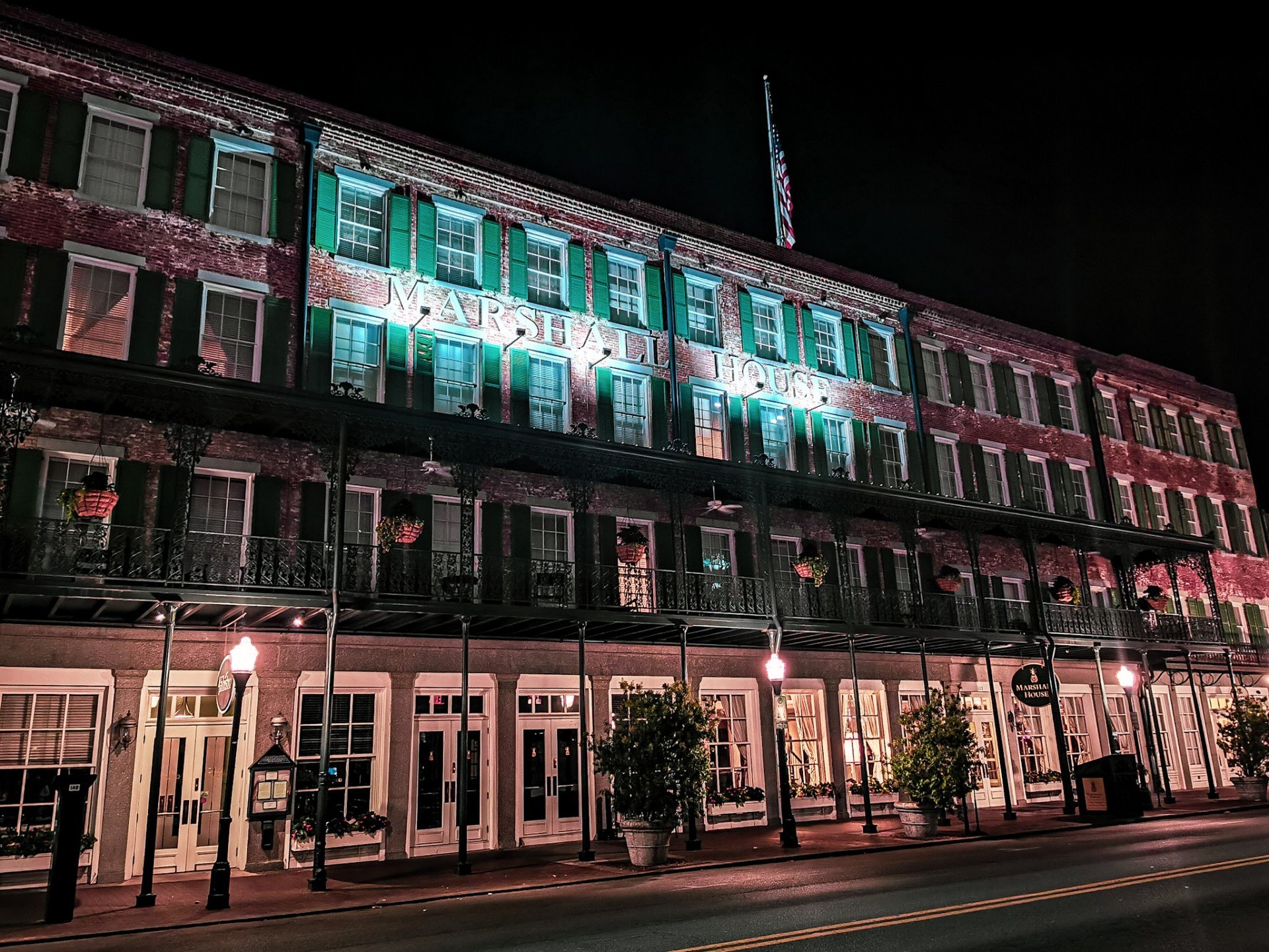 Spooky Things to do in Savannah Georgia - Where Is Tara?